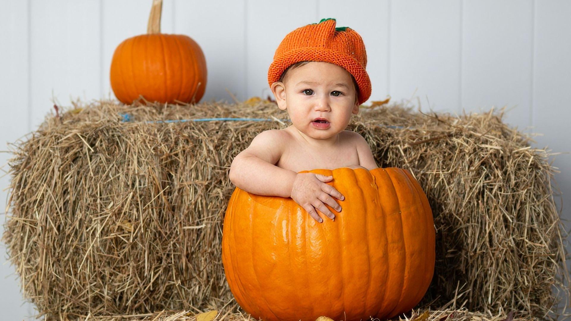 20 Autumnal Baby Names For Your Little Pumpkin