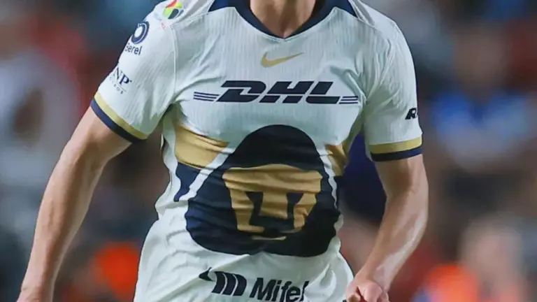 Salió por la puerta trasera de Pumas y atraviesa un mal momento en ...