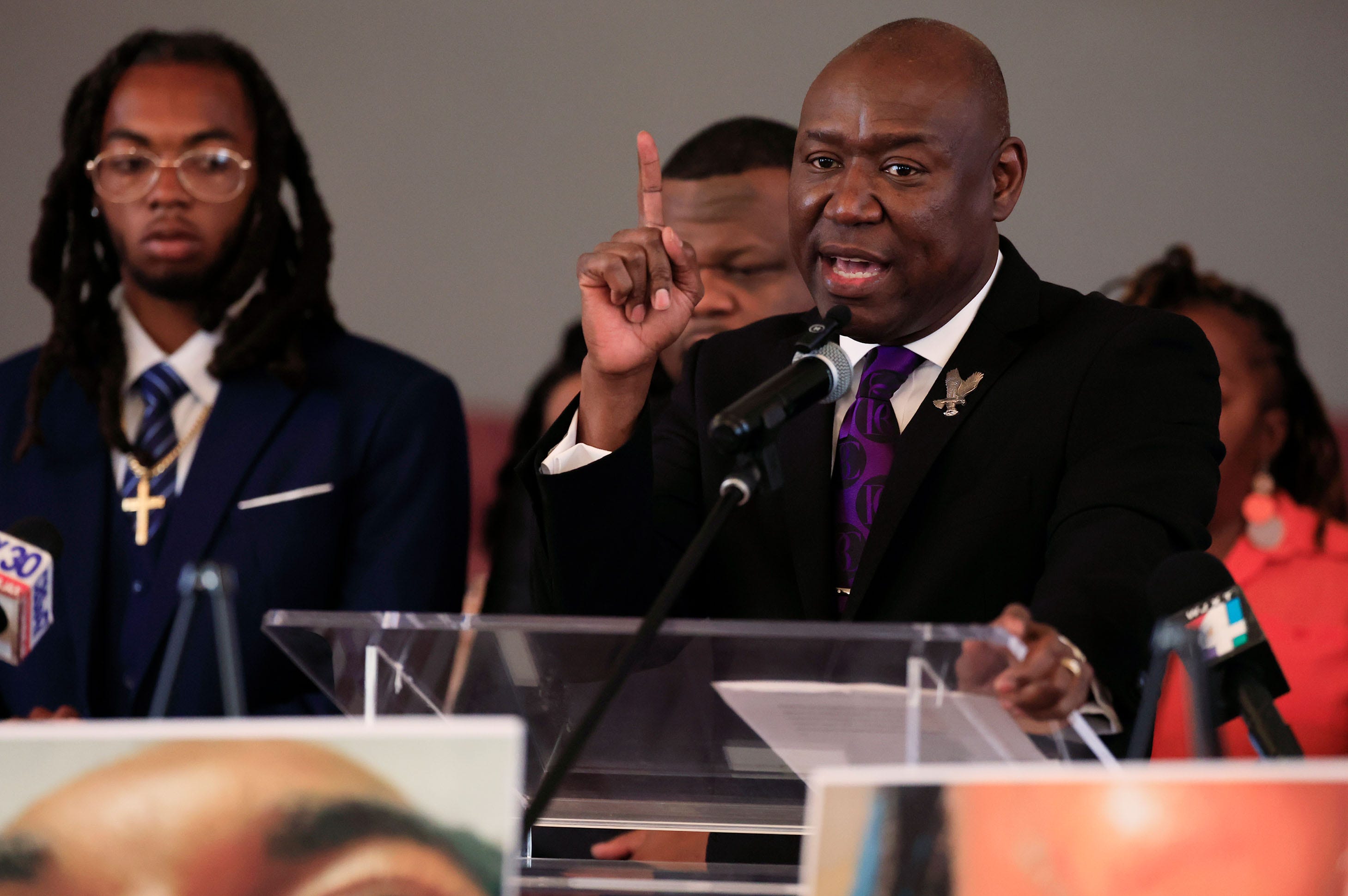 Florida attorney Ben Crump representing family of man killed after Epic ...