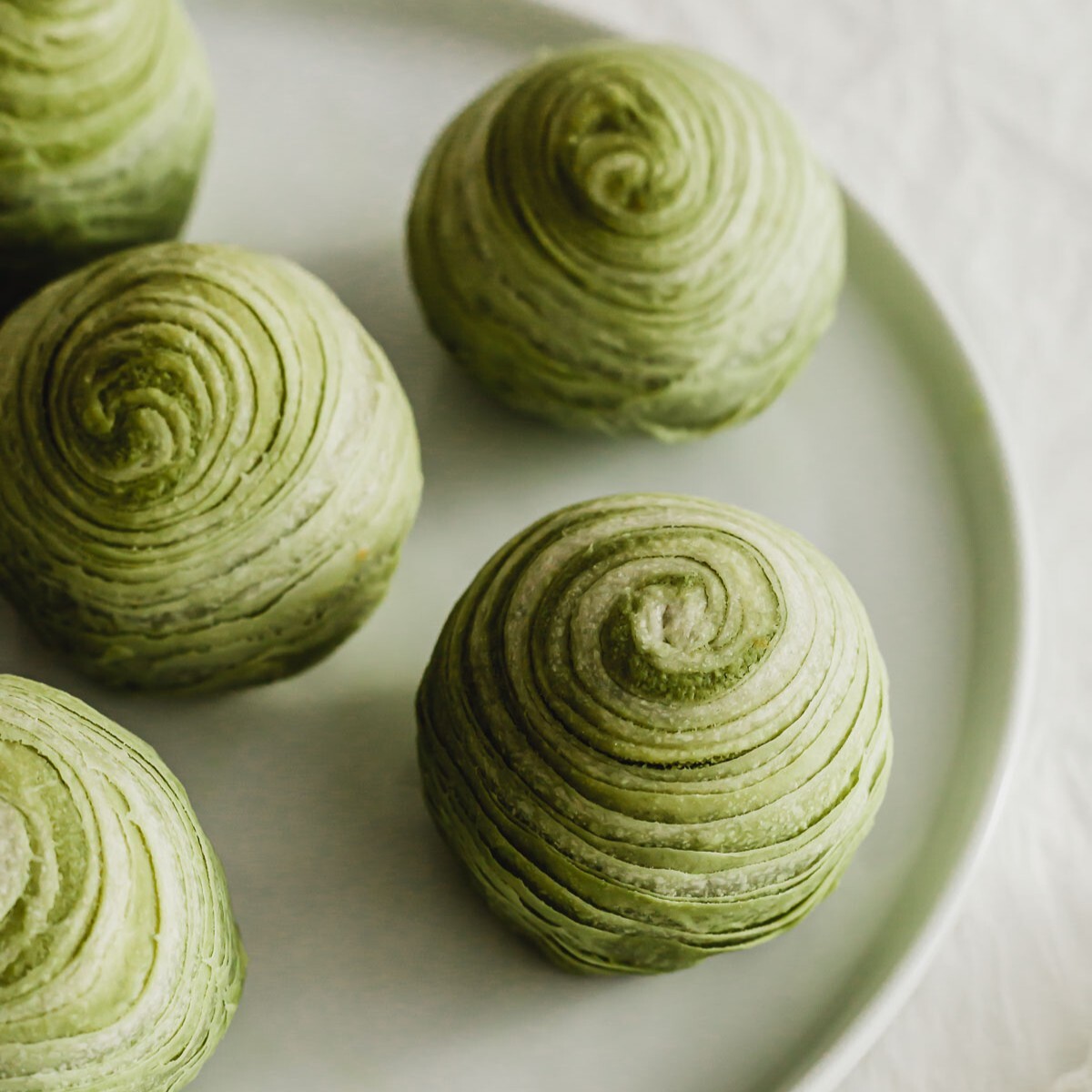 Teochew-Style Spiral Mooncakes
