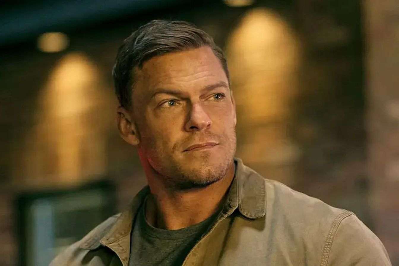 Alan Ritchson explique pourquoi il décline un rôle précis de super ...
