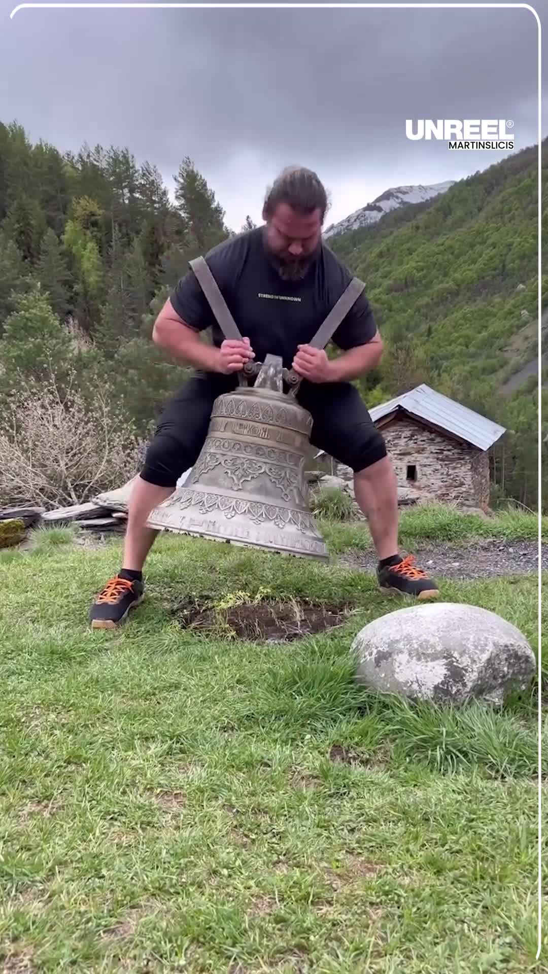 Martins vs. Georgia's epic mountain bell: A strongman showdown!