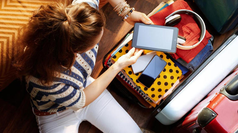 FAA Urges Airlines To Strengthen Warnings About Lithium Battery Fire ...