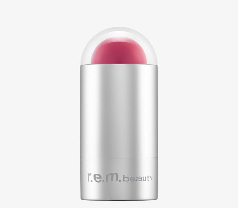 ¿Boy blush? Esta es la tendencia de makeup más natural