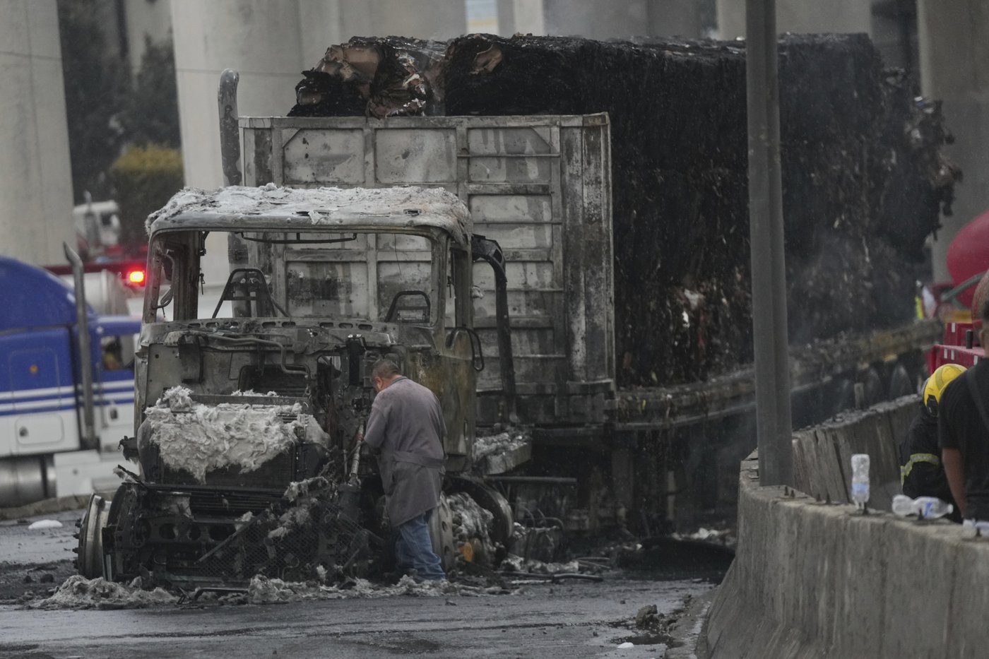 Massive gas tanker explosion in Mexico City kills 3 people and injures ...