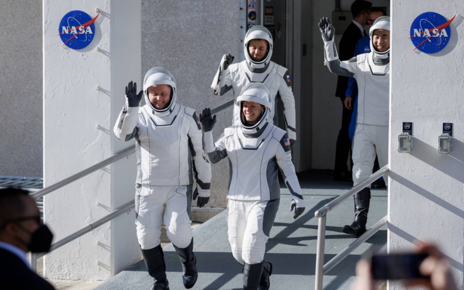 Nasa blocks Chinese citizens from working on space programmes