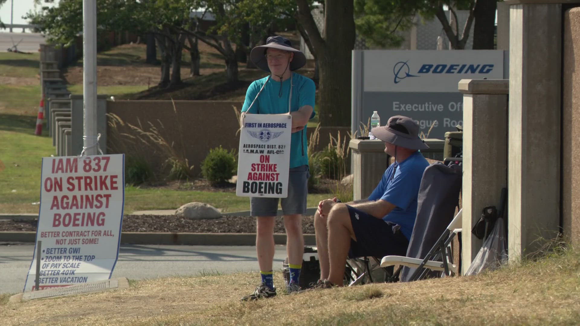 Boeing, union reach tentative agreement to end strike, still needs ...