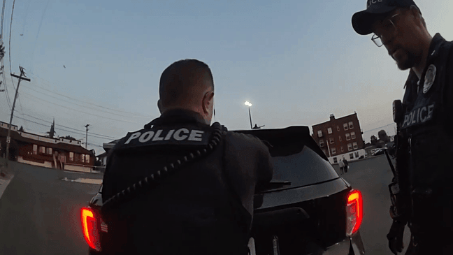 'You work for Edmonds PD?': Body cam videos show arrest of accused ...