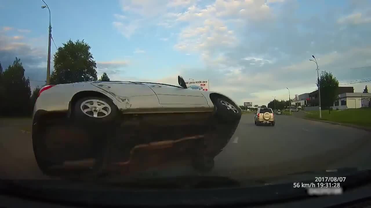 Roundabout Side Swipe