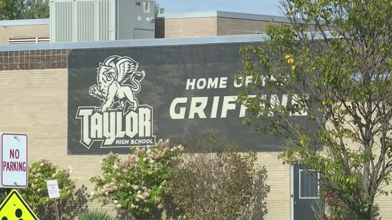 Taylor High School bathroom policy to prevent vaping has students concerned