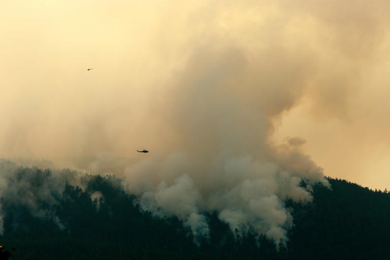 Central Washington wildfire continues to grow, Level 2 evacuations issued
