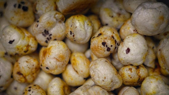 AIIMS gastroenterologist shares top 10 gut friendly snacks you can have ...