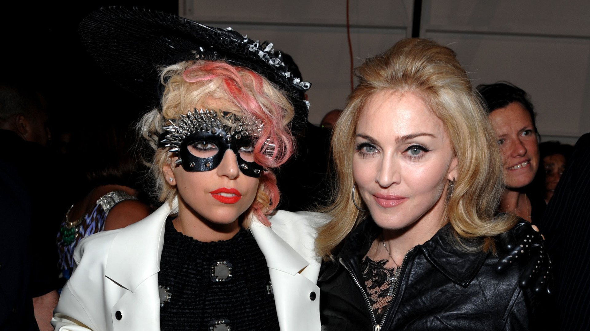 Sange, der lyder fuldstændig ens