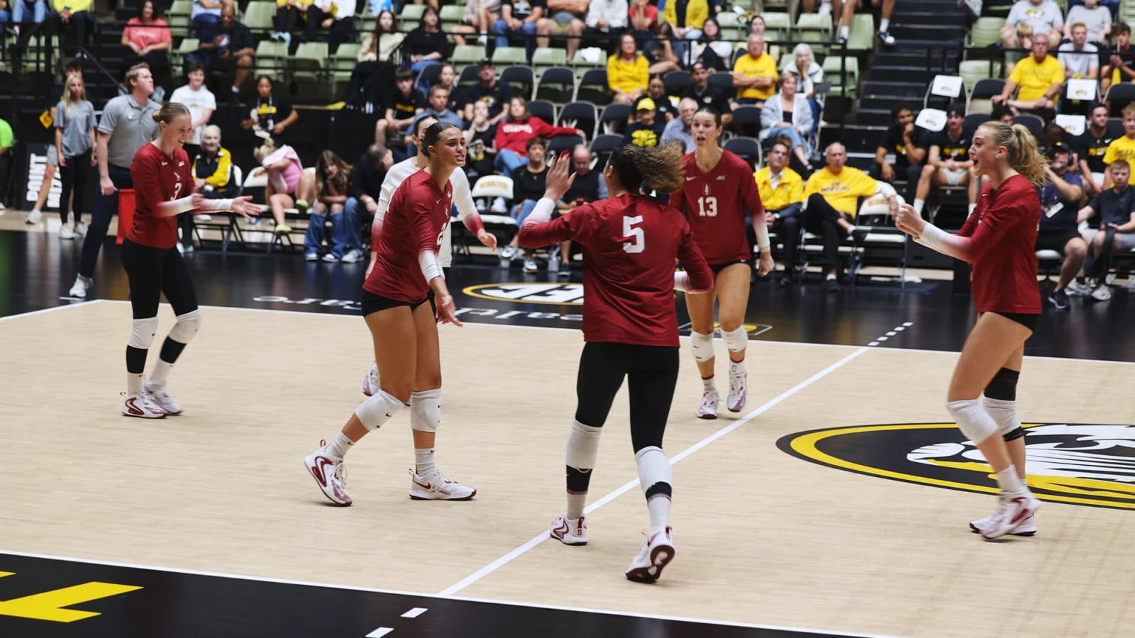 Recap: No. 5 Stanford Women’s Volleyball takes care of business at No ...