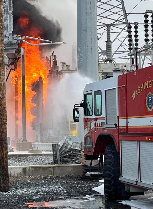 Large transformer catches on fire at Pepco plant in DC
