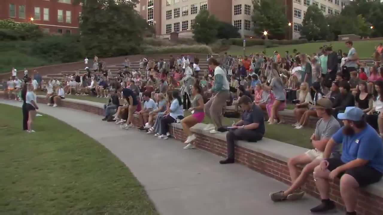 ‘A difficult thing’: Clemson University students react to death of ...