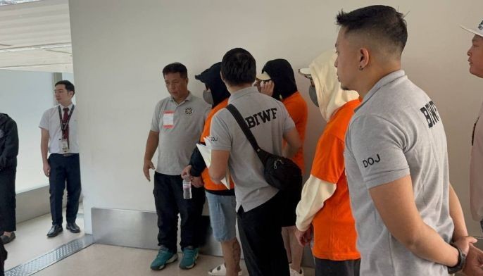 6 Japanese tied to 'JP Dragon' crime syndicate deported