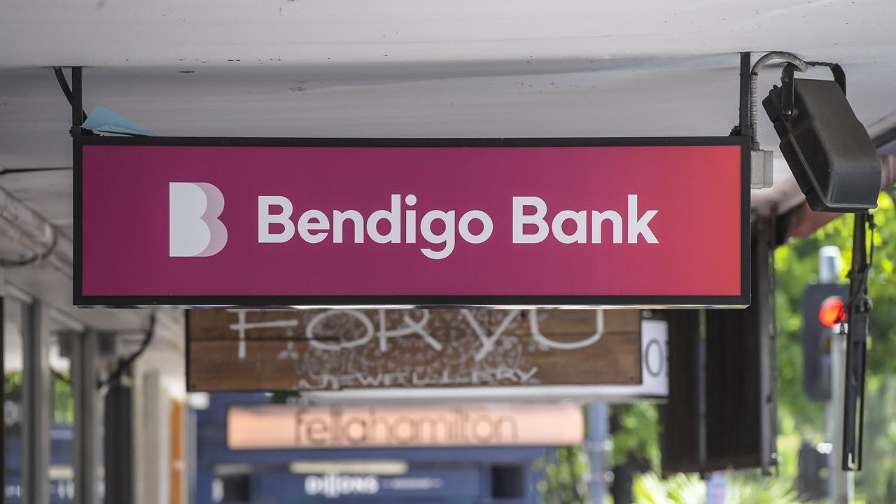 ‘Tidal wave’: More Aussie bank jobs go