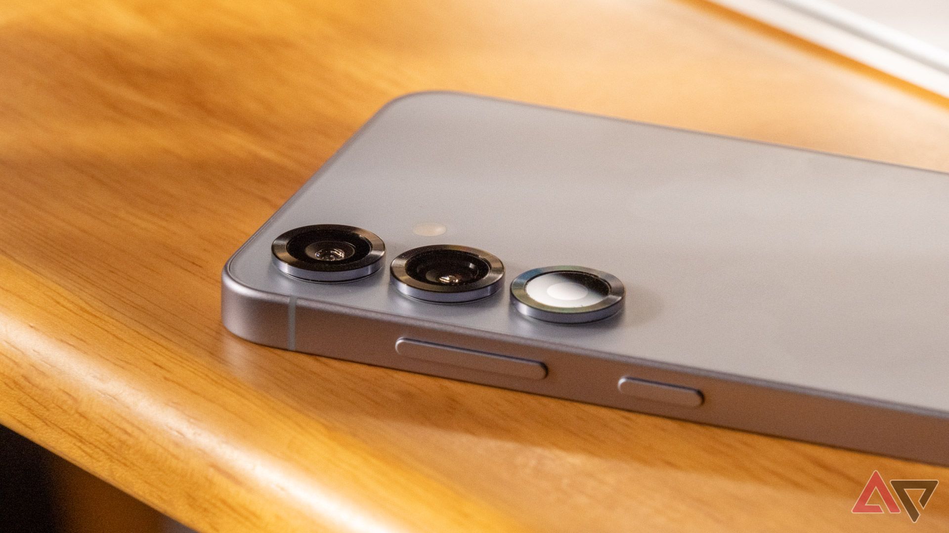 Samsung's base S26 could boast a thin 6.9mm frame