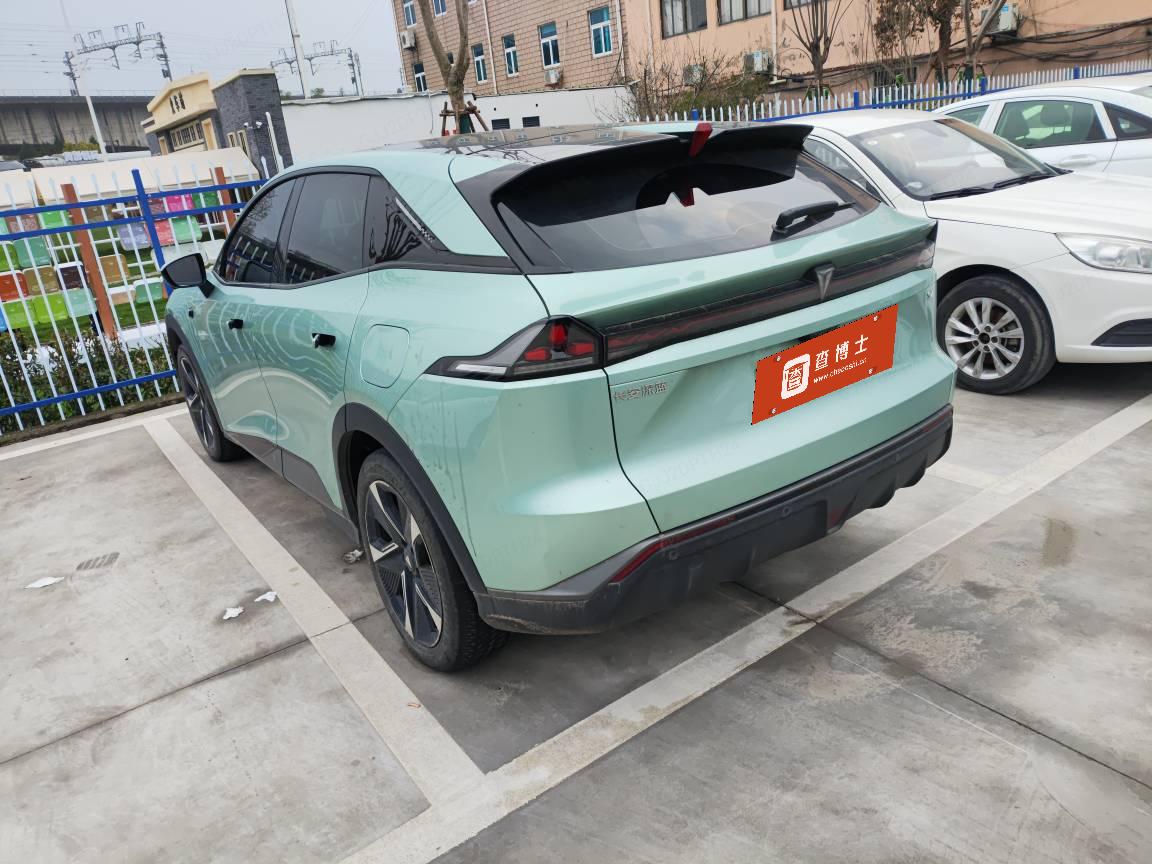 深蓝汽车 深蓝S07 2023款 620MAX纯电版实拍图