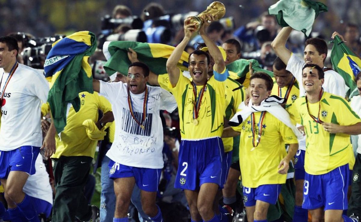 Lionel Messi's Argentina to Drop to No. 3 in FIFA Rankings After Spain ...