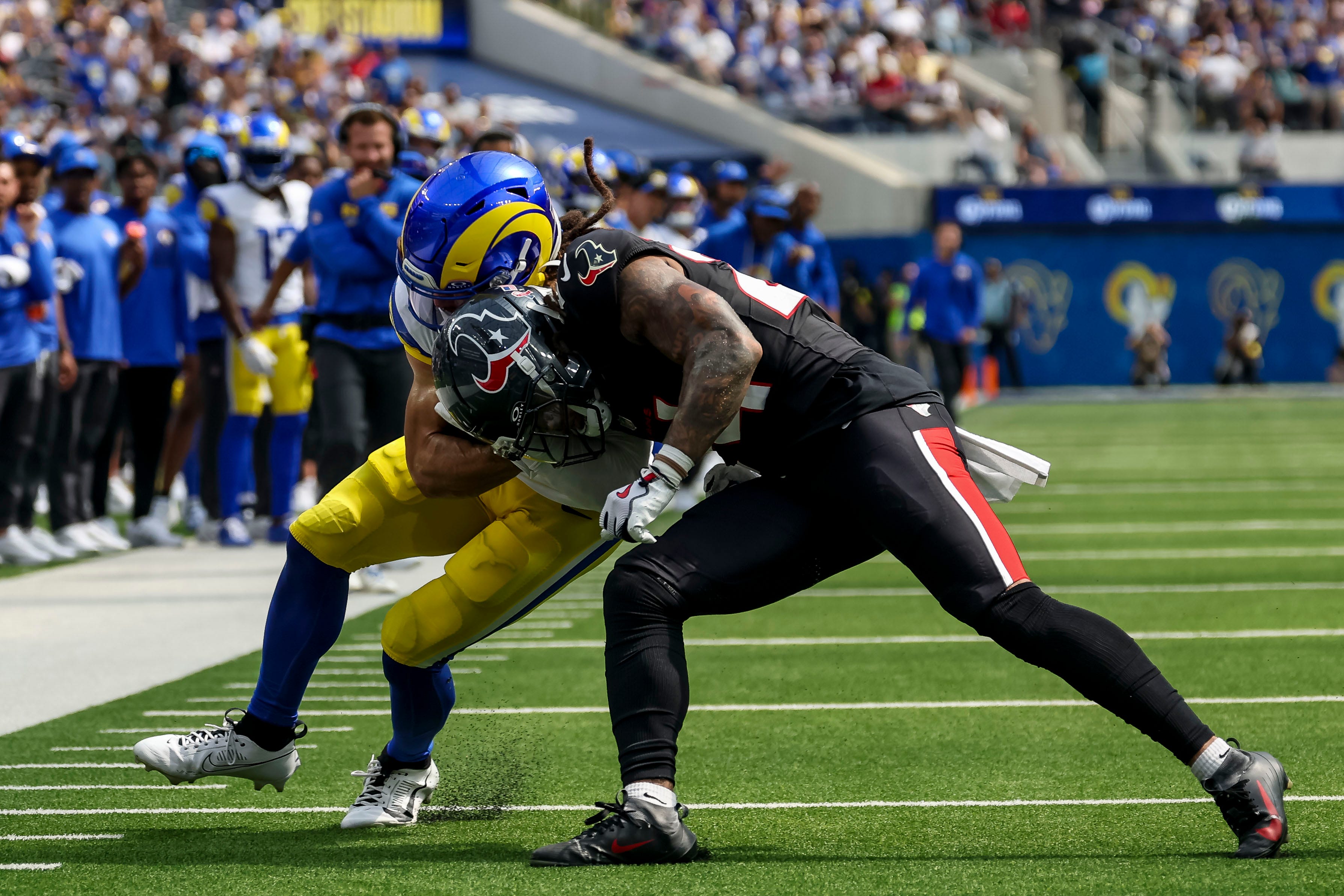 Texans All-Pro CB Derek Stingley Jr. gets engaged to Annabella Campagna during bye week