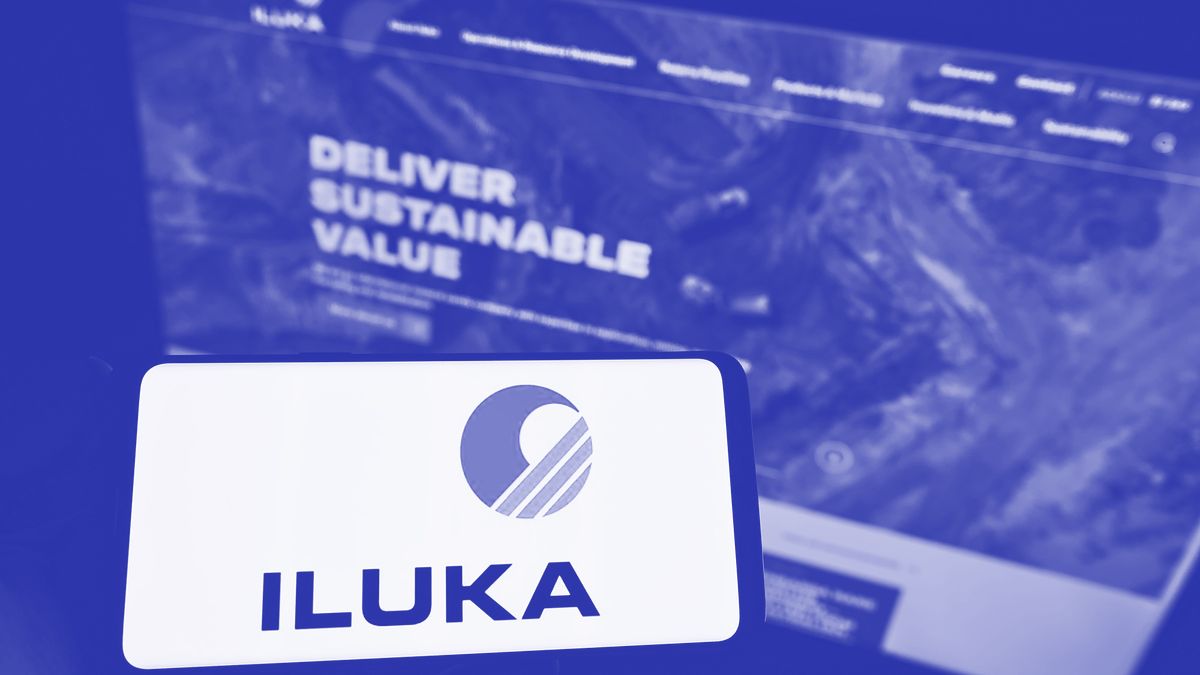 Iluka Resources shares plunge on production suspension announcement