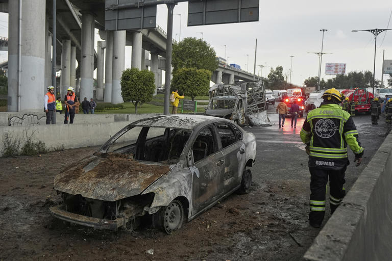 Massive gas tanker explosion in Mexico City kills 3 people and injures ...