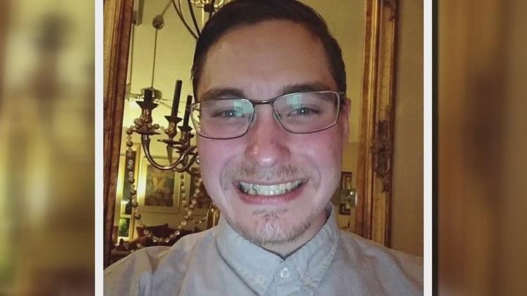 'Where am I': Family reveals last searches before man went missing in ...