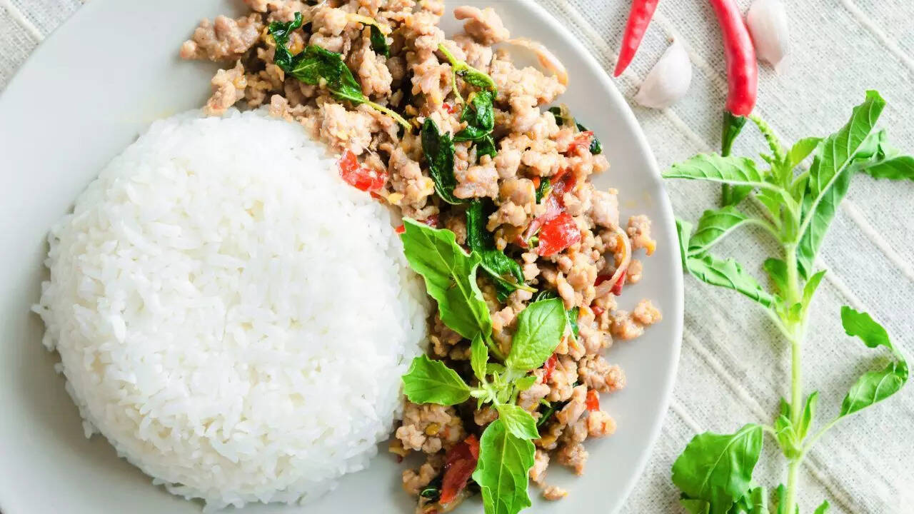 5 health reasons basil should be on your plate every day: Support ...