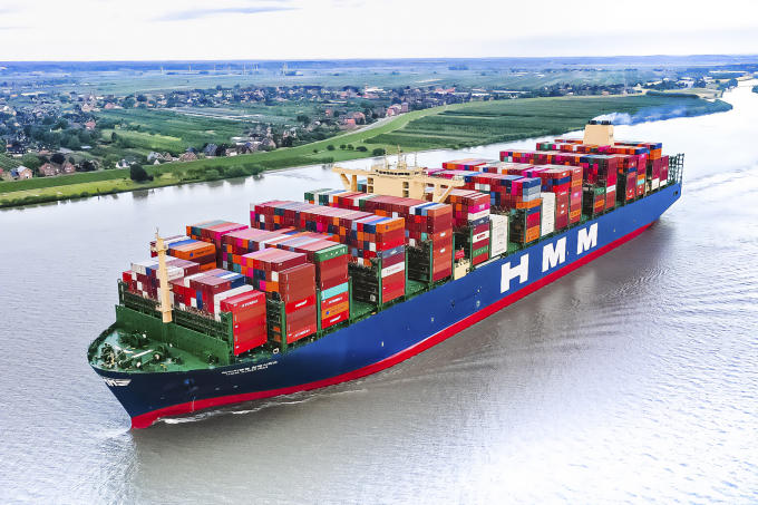 해운협회 "포스코 HMM 인수 강력 반대… 생태계 파괴할 것"