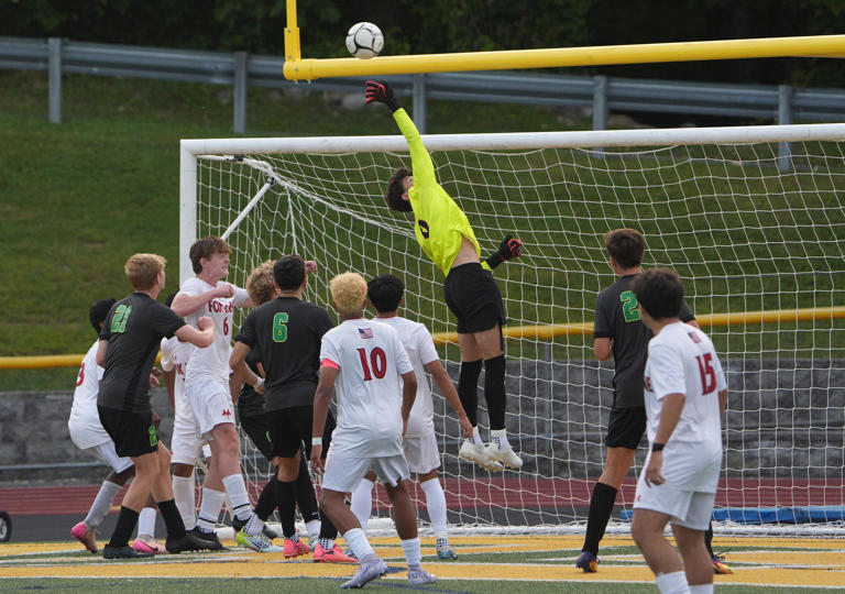 Boys soccer scoreboard: Fox Lane edges Lakeland, and other scores from ...
