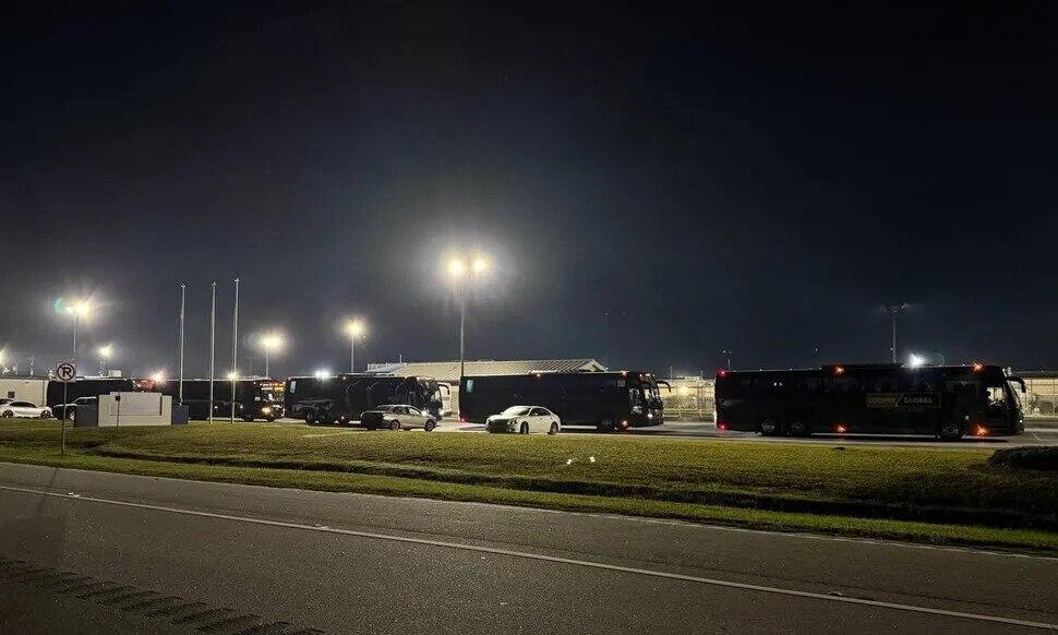 A week after ICE raid, 300+ Koreans head to airport upon release