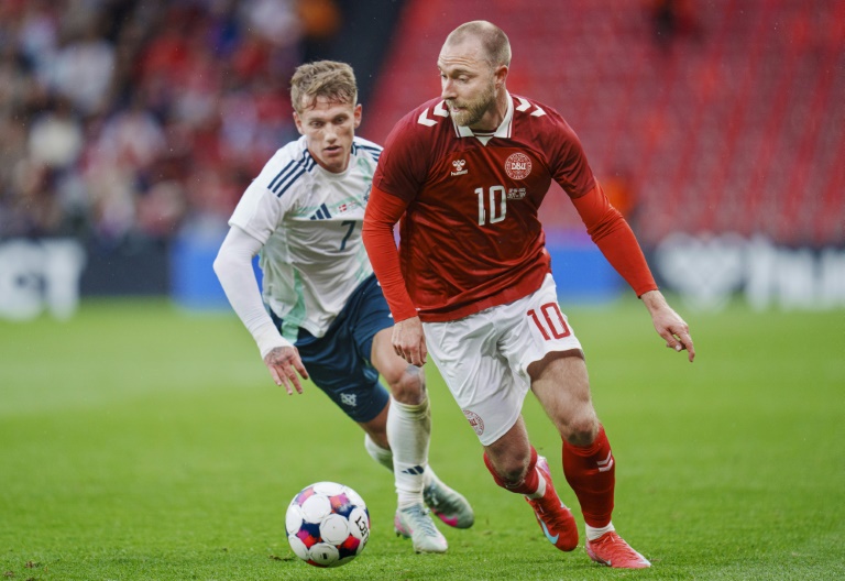 Christian Eriksen signs with Bundesliga club Wolfsburg