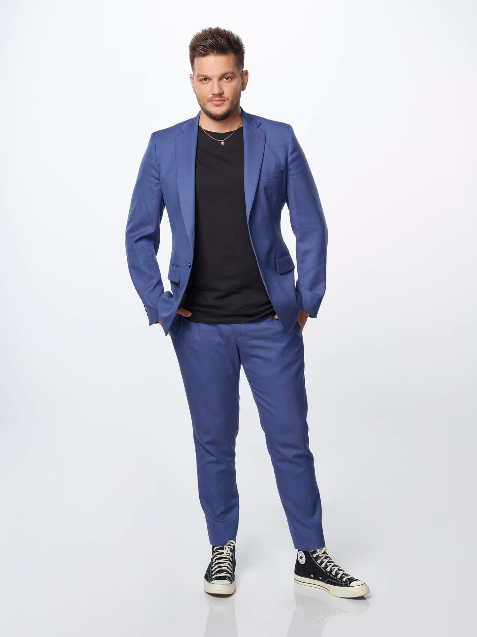 Classic crooner. Hayden Grove of 'The Voice' and Michael Bublé fame ...