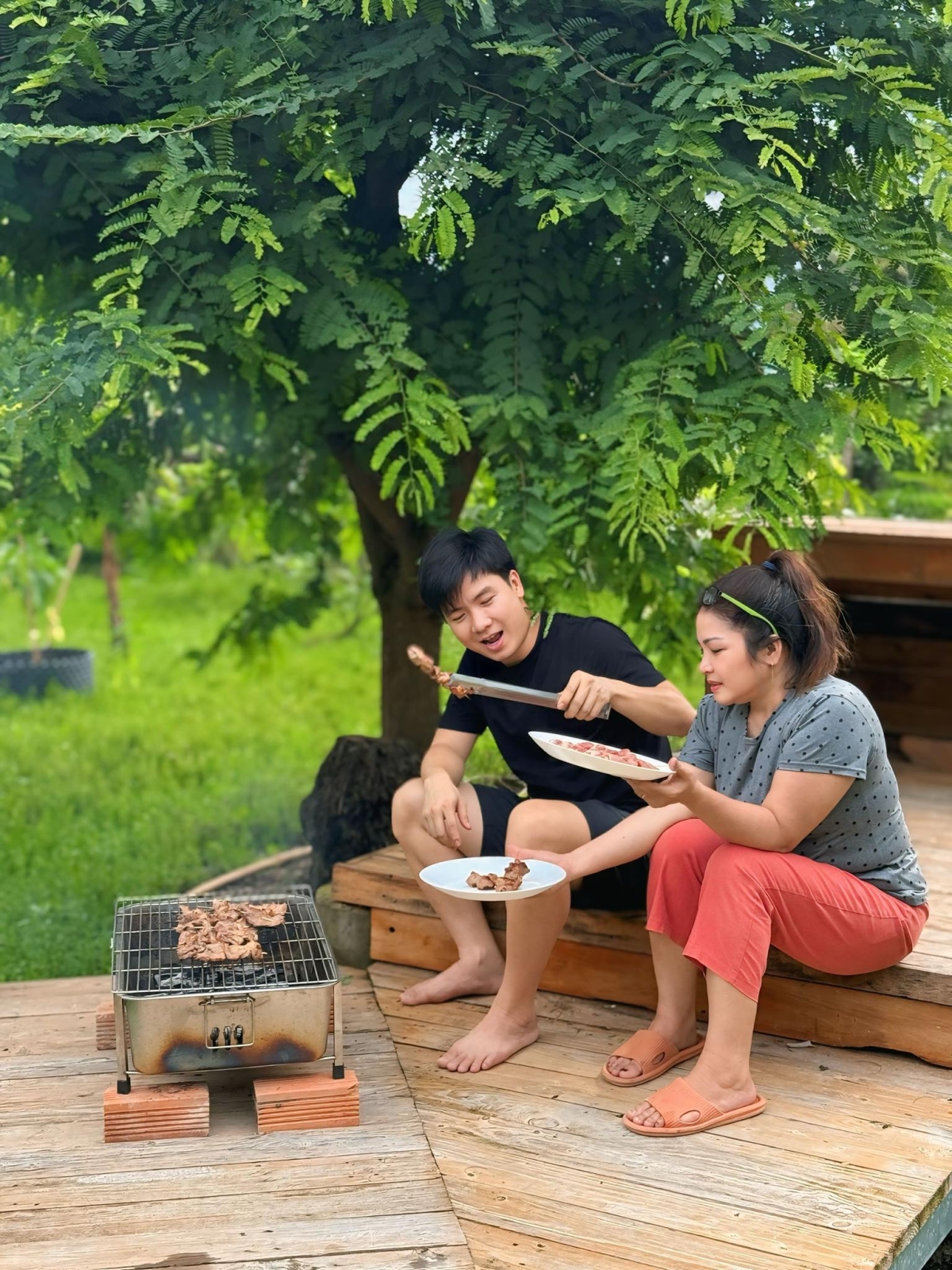 Huỳnh Anh Tuấn tạm đóng kênh vlog nấu ăn triệu view