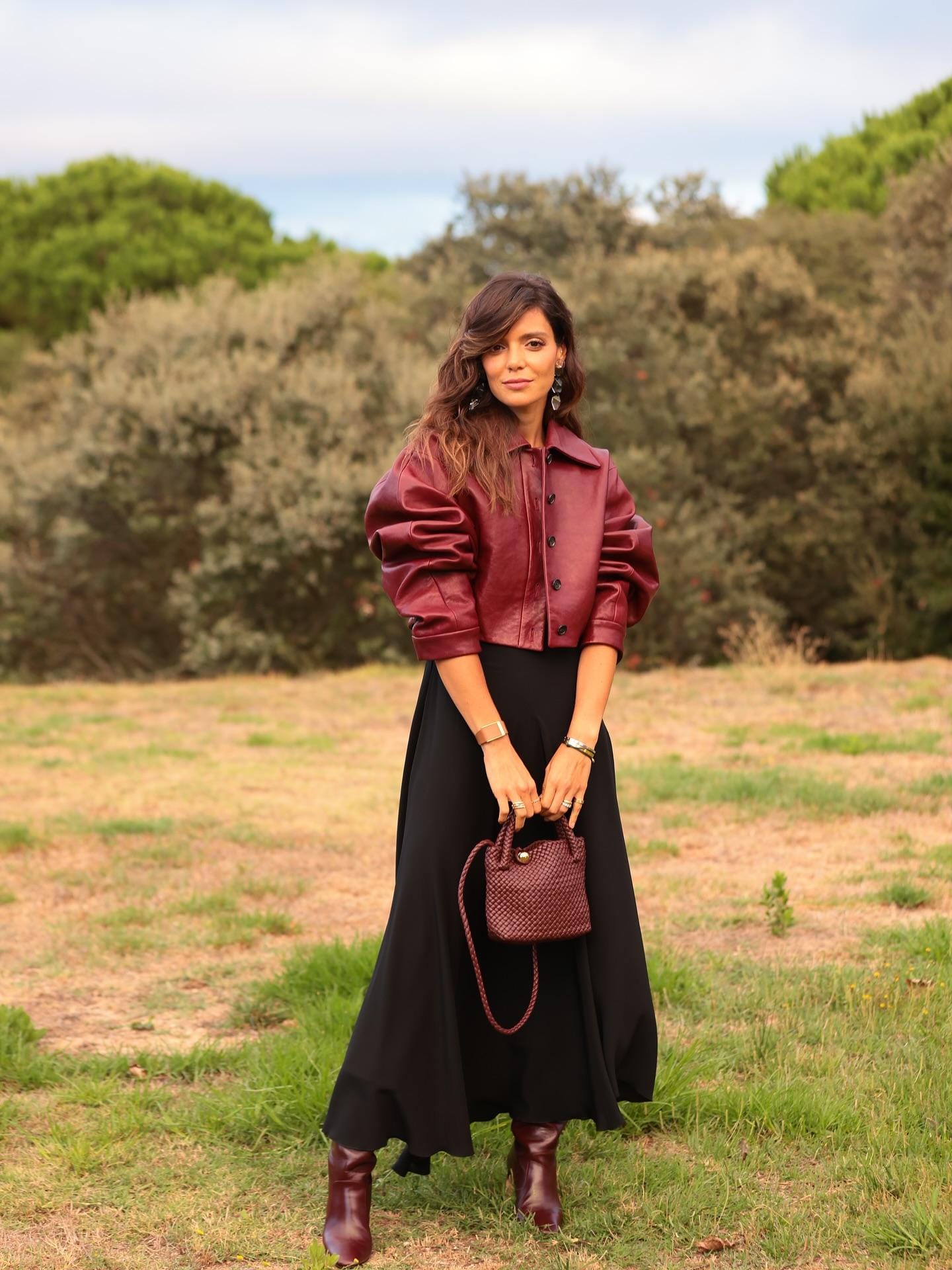 Do casaco de Andreia Rodrigues para os casacos burgundy da H&M à Chloé
