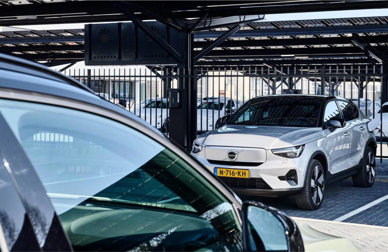 Nog een groot automerk is vóór de Europese verbanning van benzineauto’s
