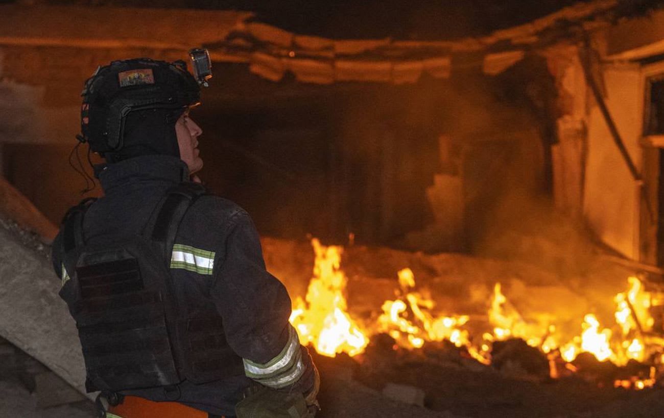 Russian nighttime attack on Sumy partially destroys school building