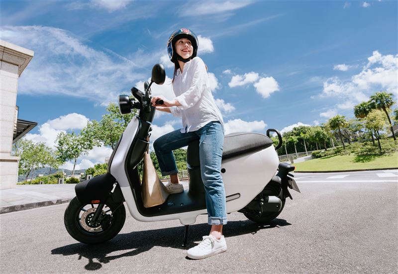 電動機車4萬有找 Gogoro EZZY 500小資族必買神車