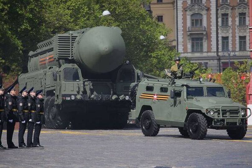 WW3 fears as US and EU move to 'collapse' Russian economy and Putin ...