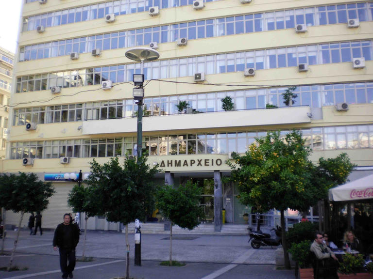 Ο παραπεταμένος Πειραιάς