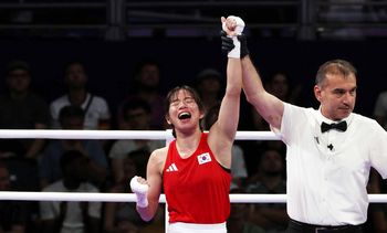 Boxer Im Ae-ji becomes first Korean woman to medal at Olympics and ...