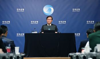 BOK board membber says rate cuts needed to prop up growth