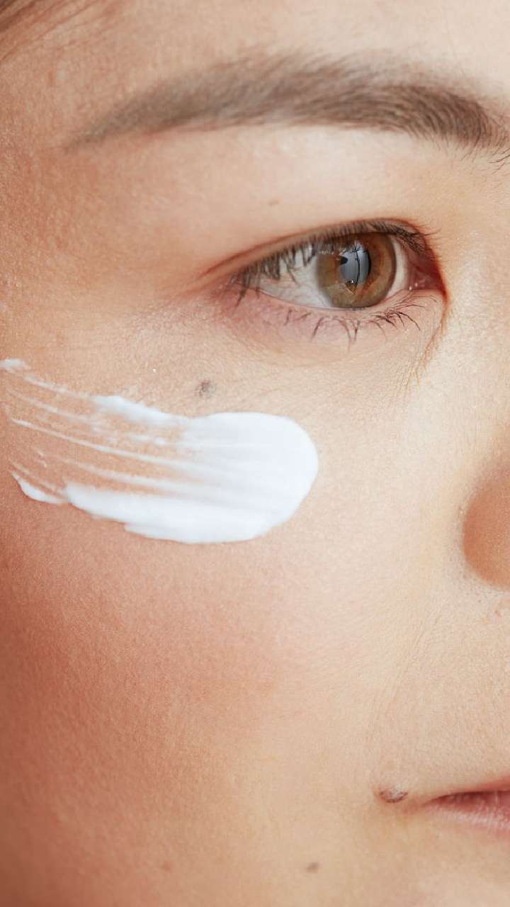 7 Tips To Use Eye Cream To Reduce Puffiness