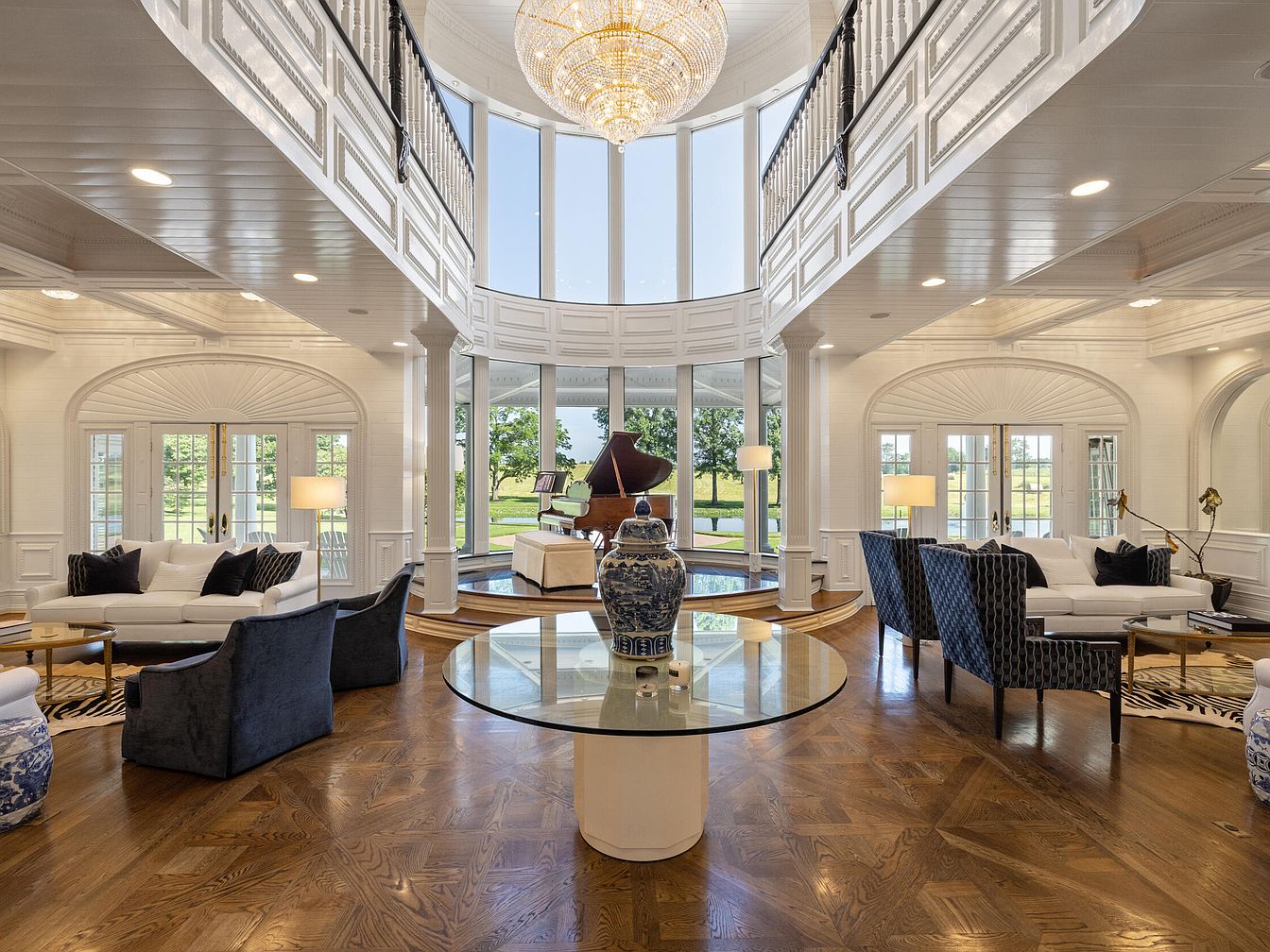 Expansive 62-Acre Estate in Kentucky with a Grand Family Home, 18-Stall ...