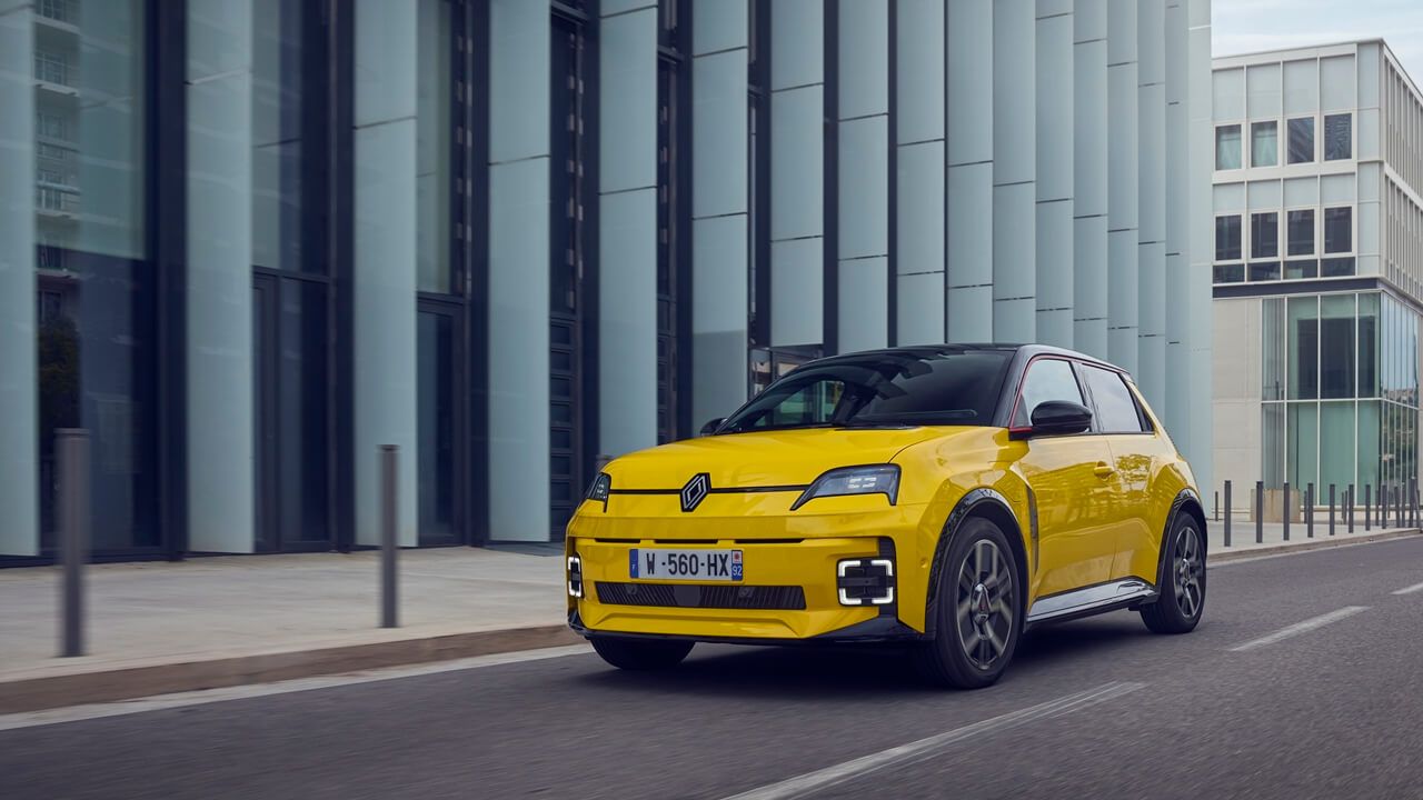 "El Clio no es eléctrico y nunca lo será". El CEO de Renault afirma que ...