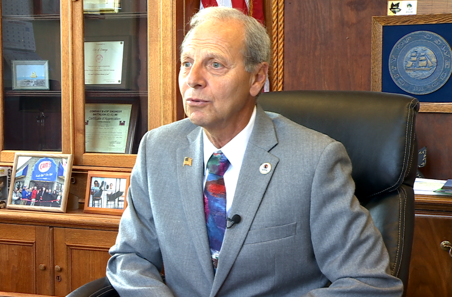 ‘It’s wrong’: Cato raid encourages Republican mayor to disown party’s ...