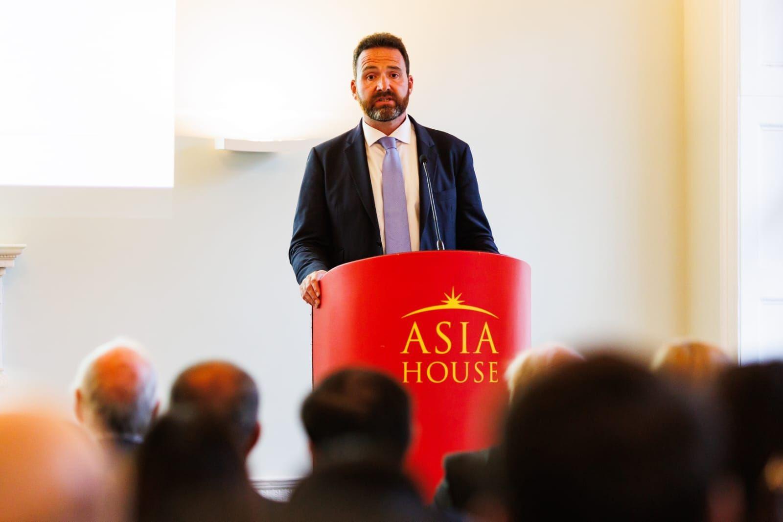 Robin Cook Memorial Lecture marks conclusion of first internship in ...