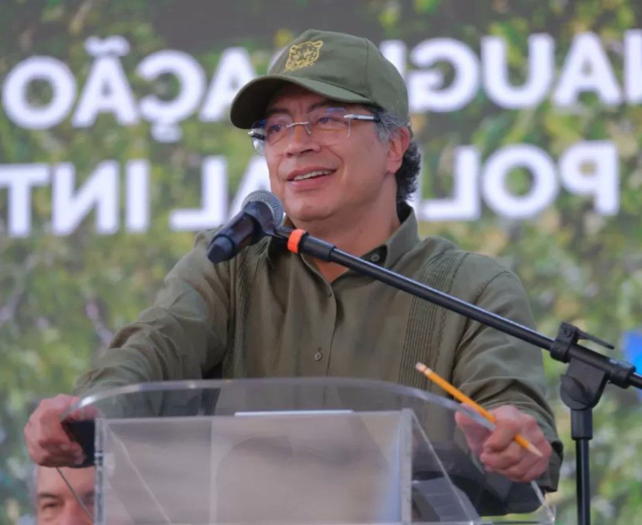 “Al presidente lo están mal informando”: general Hernando Garzón negó ...